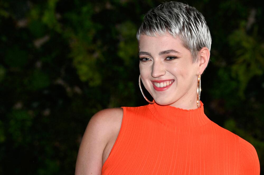 Lou-Anne | Steckbrief, Bilder und News | 1&1