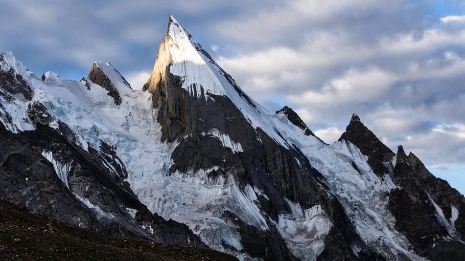 Laura Dahlmeier ist tot: So gefährlich ist der Laila Peak in Pakistan | 1&1