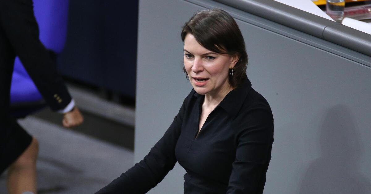 CSU-Abgeordnete Zeulner rät: "Haben Sie keine Angst vor Alphamännern" | 1&1