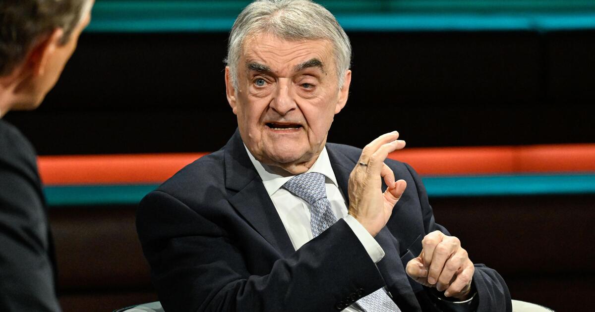 Reul sieht "Verdrängungswettbewerb" zwischen Ausländern und Deutschen | 1&1