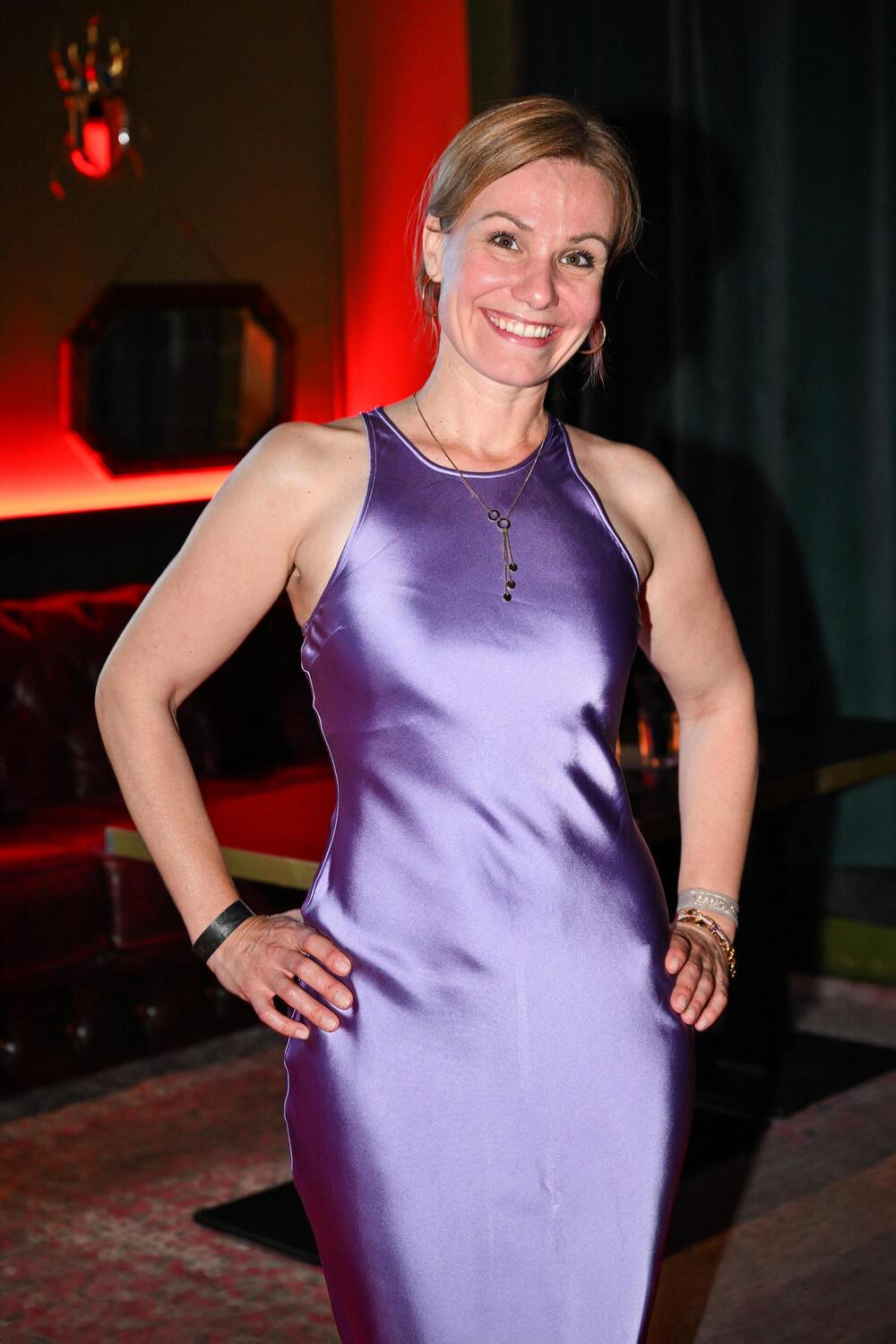 "Sturm der Liebe"-Star Isabell Stern ziert den "Playboy" | 1&1