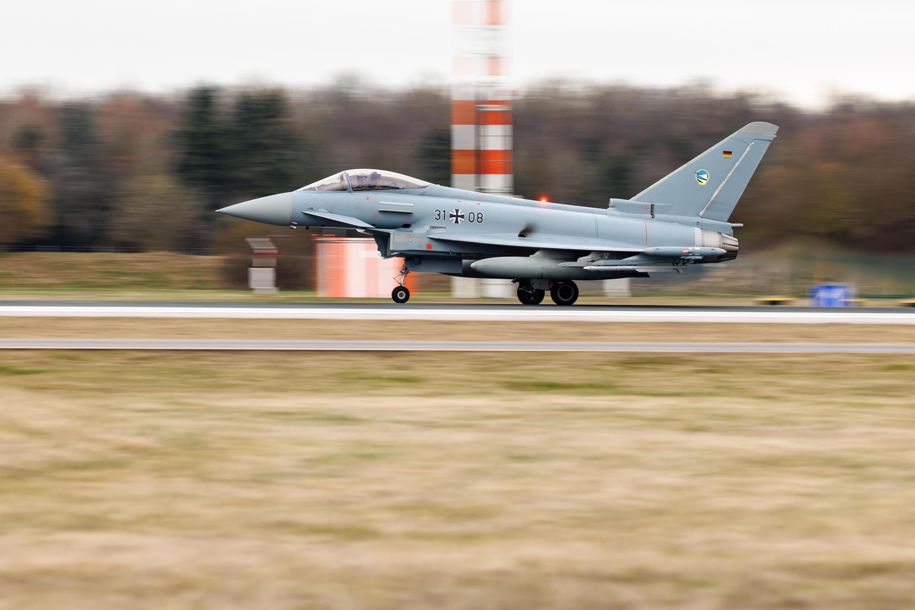 Deutschland verstärkt Luftraum-Kontrolle an Nato-Ostgrenze | 1&1