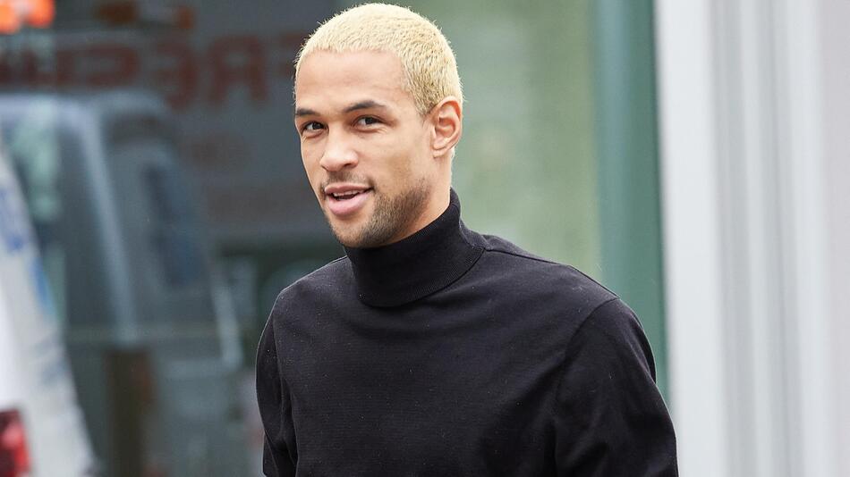 YouTube-Star Simon Desue droht in Dubai eine lange Haftstrafe | 1&1