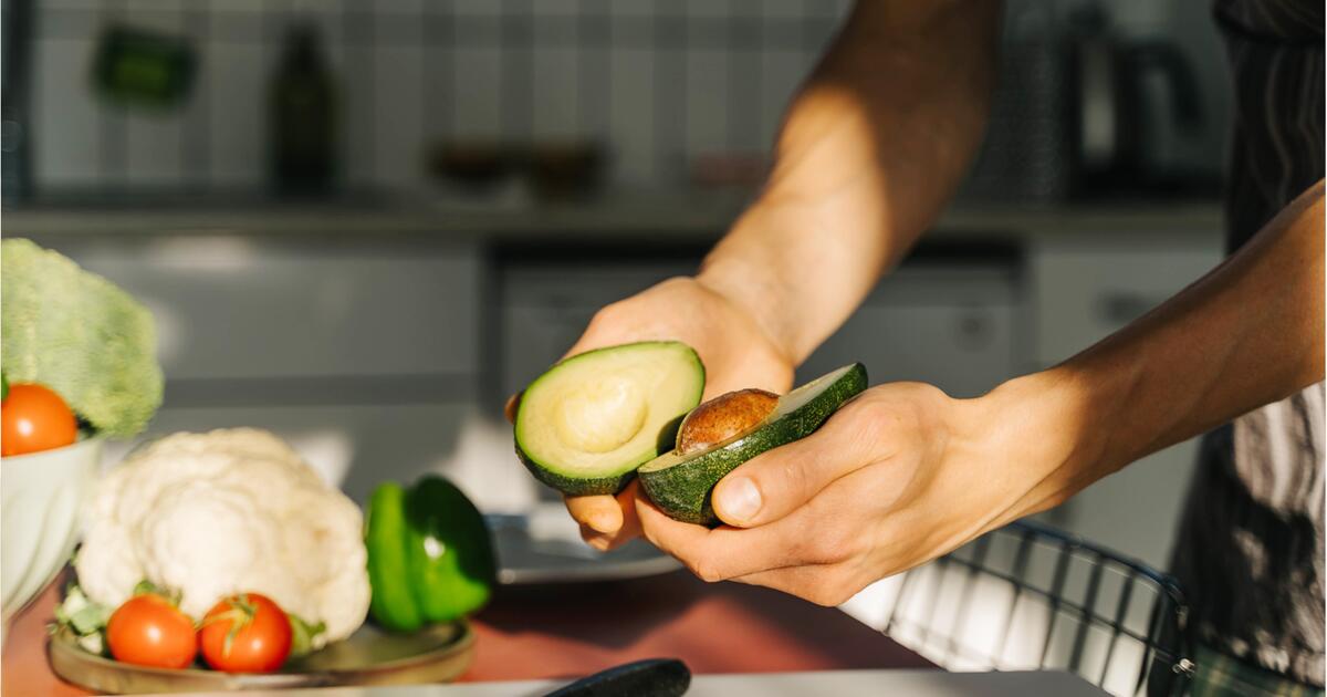 Mit diesem Trick wissen Sie, ob die Avocado schon reif ist - Video | 1&1