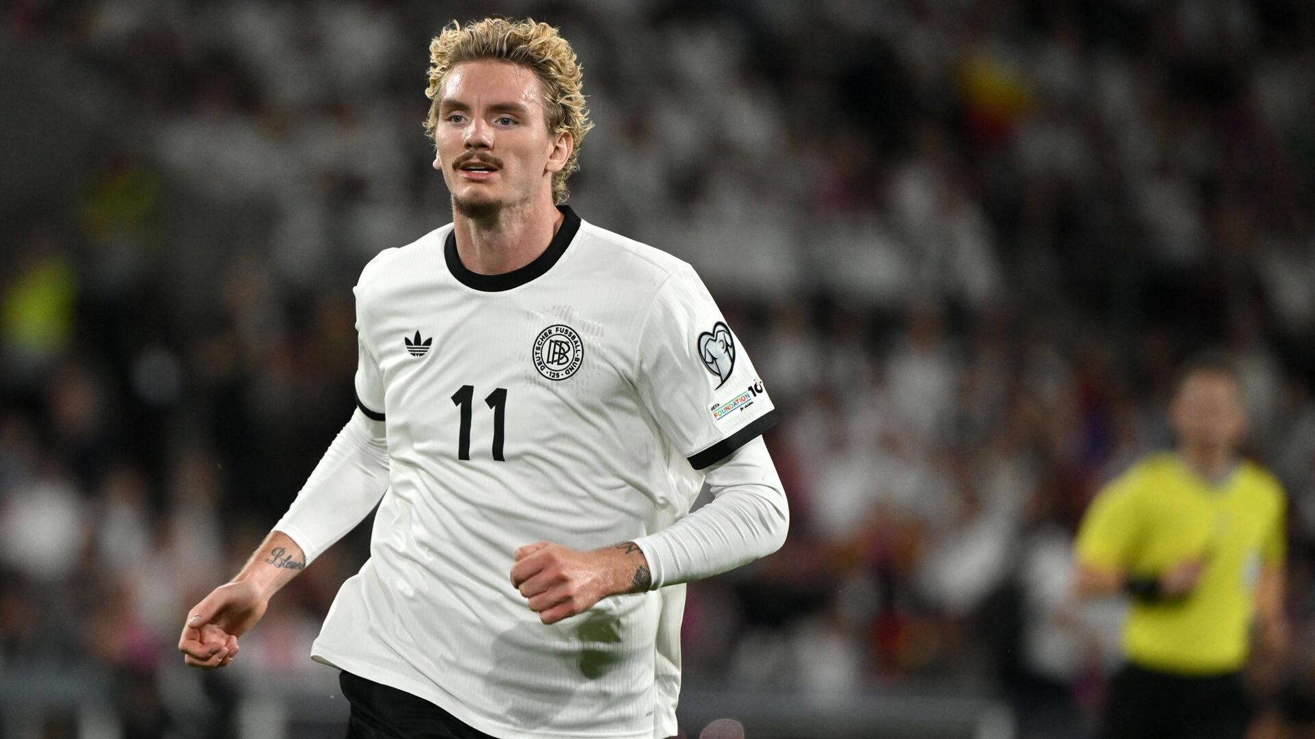 Gnadenlos ausgepfiffen: Darum haben die Fans Nick Woltemade auf dem ...