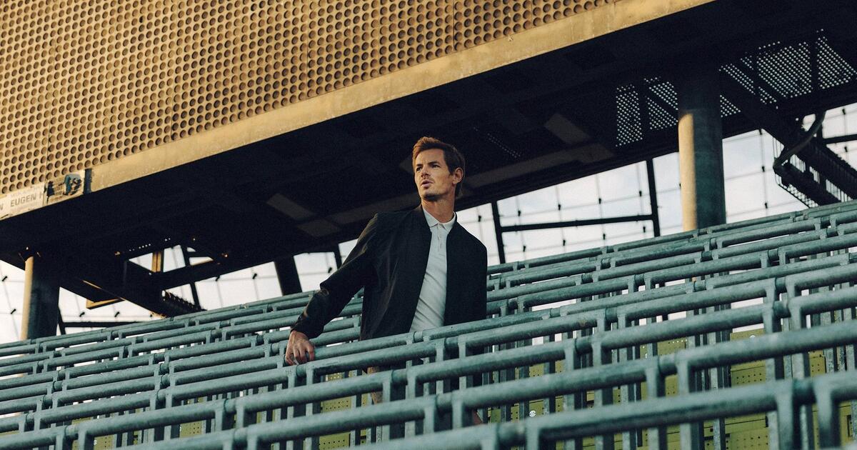 Alex Schlüter stößt zur "Sportschau", Alexander Bommes tritt kürzer | 1&1