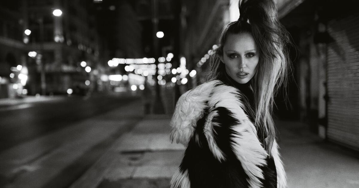 Miley Cyrus mit "Something Beautiful": Ein Album wie ein Trip | 1&1