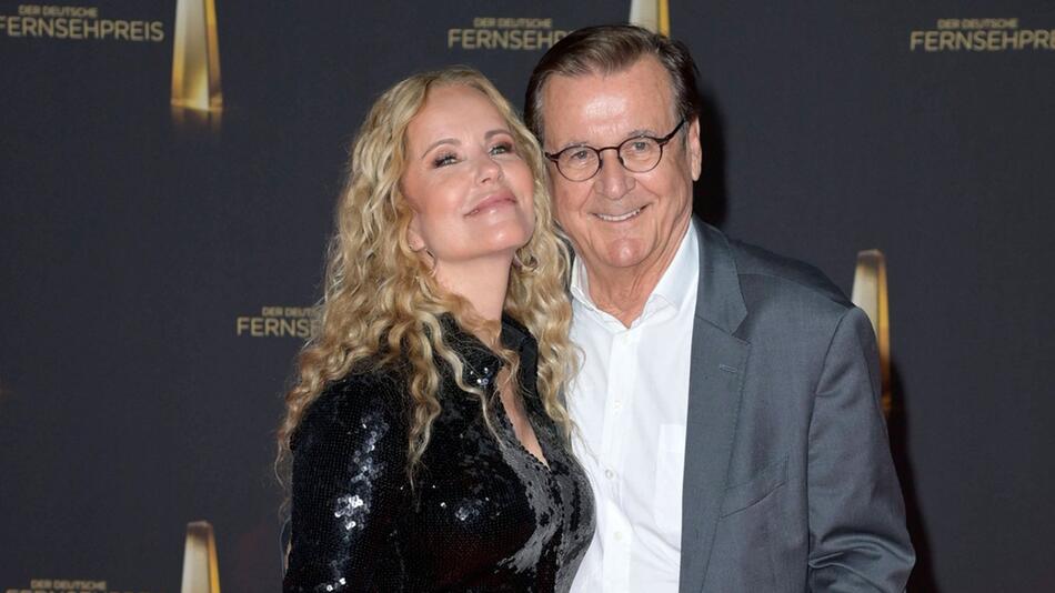 Katja Burkard und Hans Mahr haben endlich geheiratet | 1&1