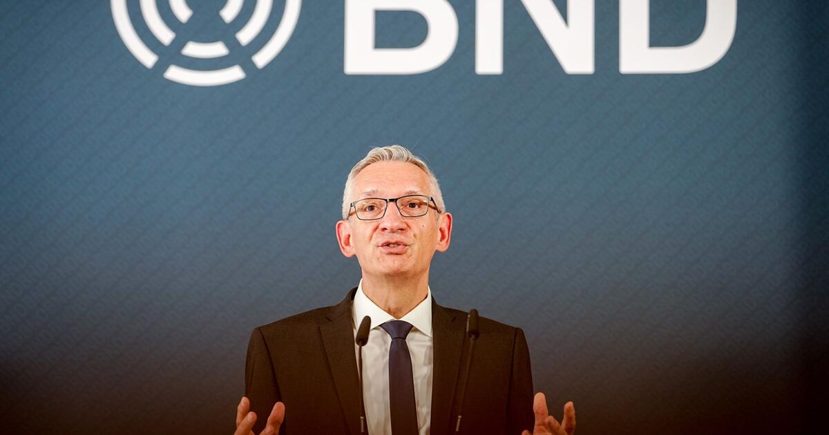 Brisante Kanzleramt-Pläne: BND soll künftig in Wohnungen eindringen ...