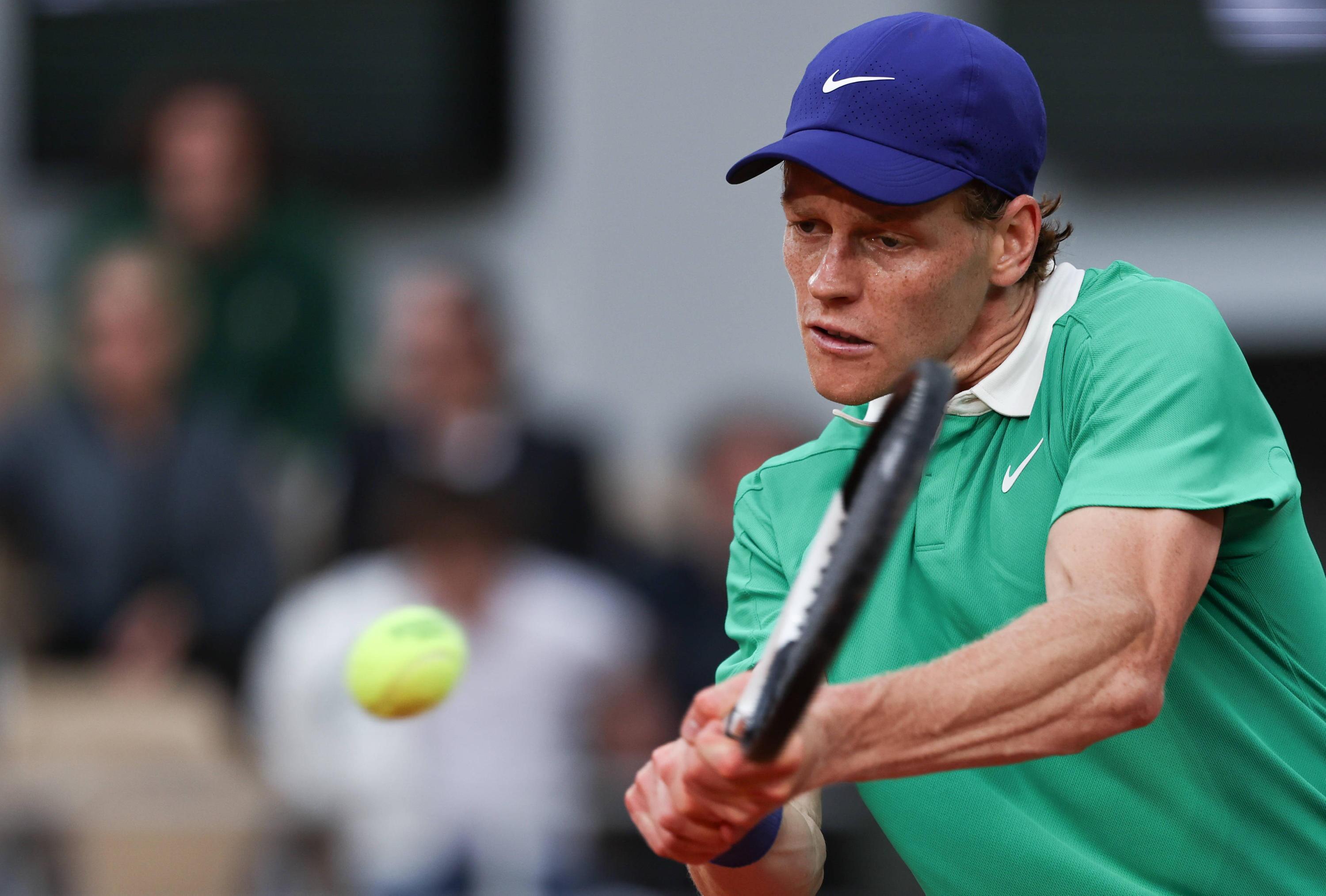 French Open: Sinner gegen Djokovic live im Ticker | 1&1