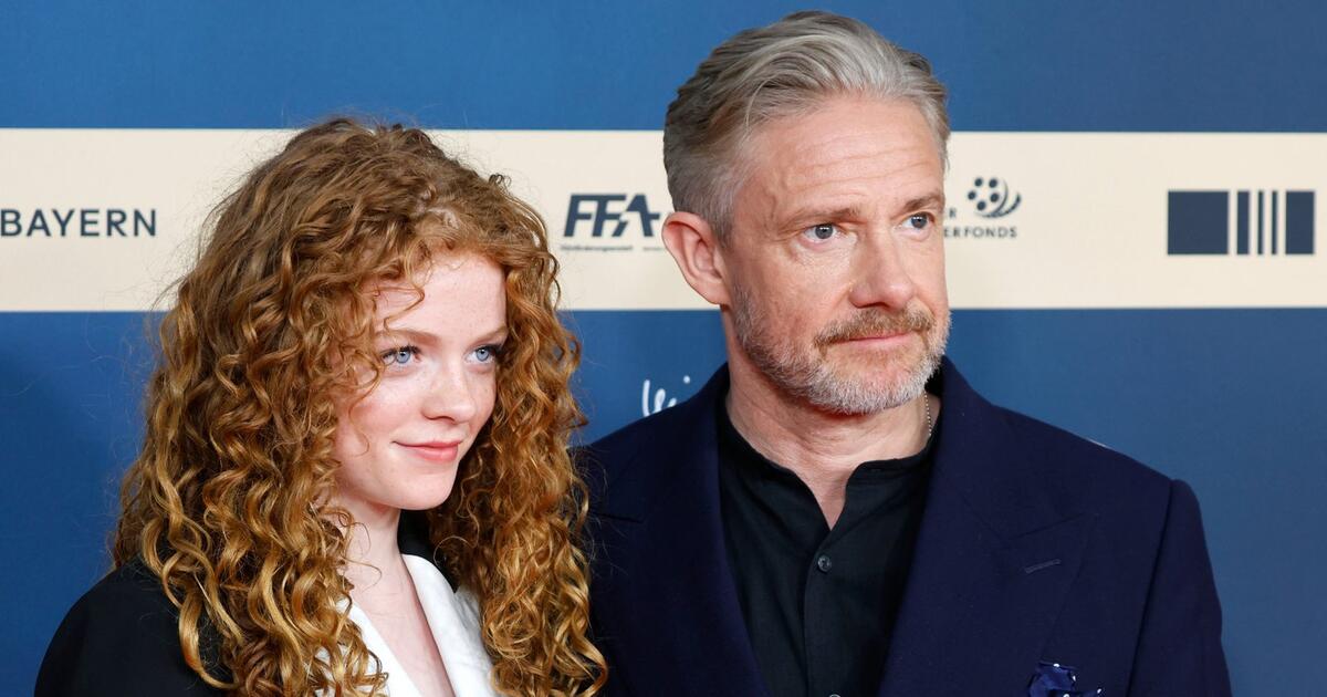 "Hobbit"-Star Martin Freeman feiert bei "Momo"-Premiere in München | 1&1