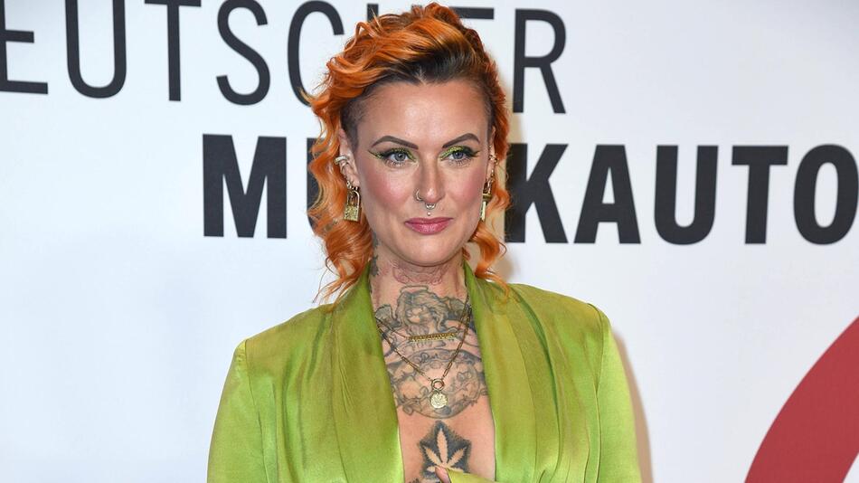 Jennifer Weist macht NDR Vorwürfe – Moderatorin springt ihr bei | 1&1