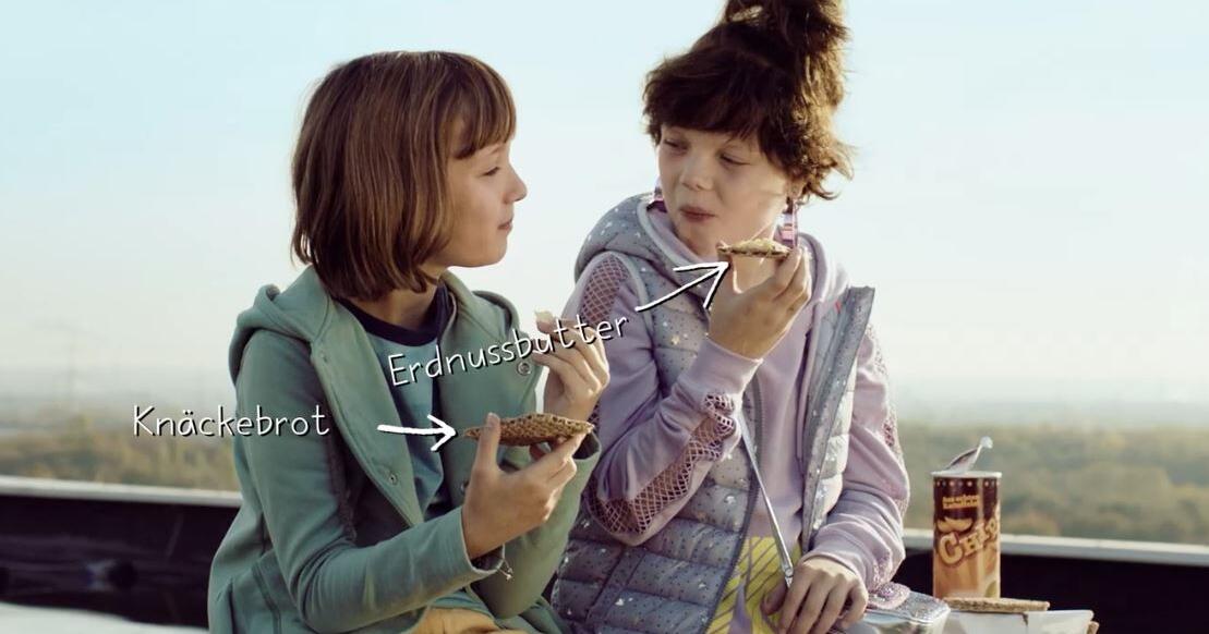 Trailer: "Mein Lotta-Leben – Alles Bingo mit Flamingo!" - Video | 1&1