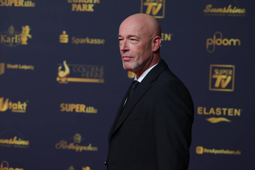 Der Graf | Steckbrief, Bilder und News | 1&1