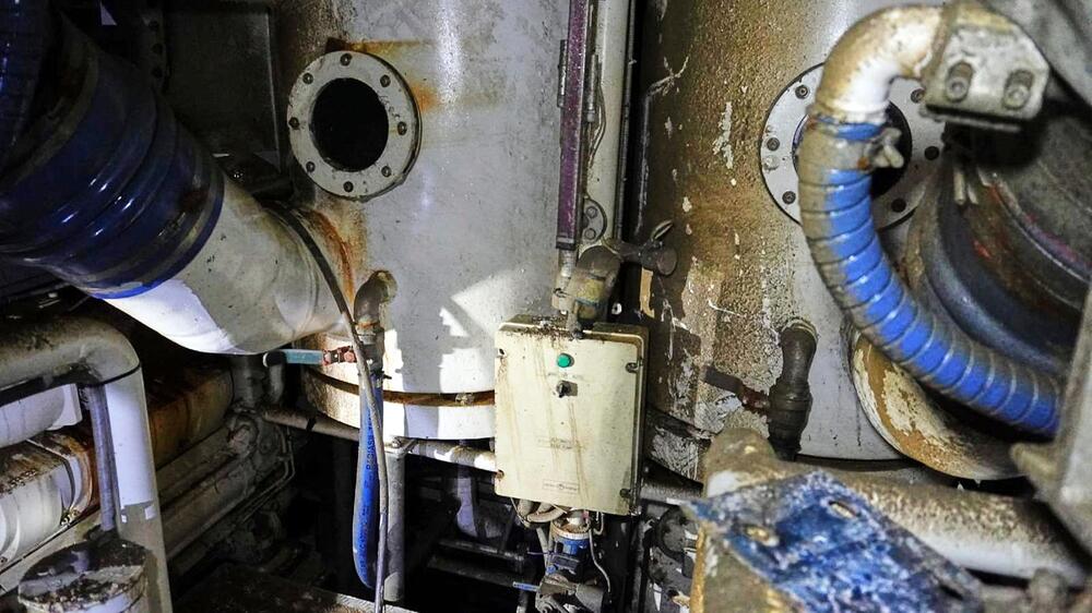 Erste Bilder zeigen Zustand der gesunkenen Luxusjacht "Bayesian" | 1&1