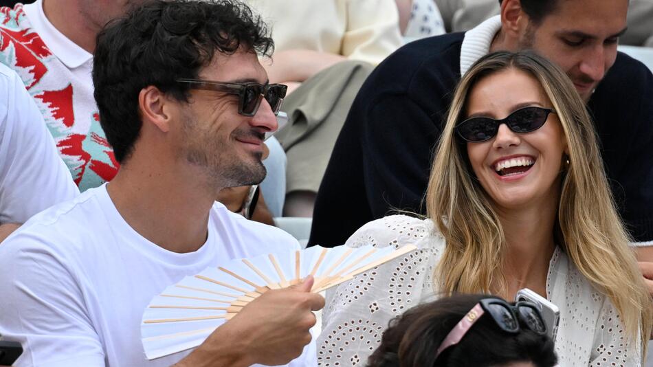 Mats Hummels feiert auf Techno-Festival - mit vielen anderen Promis | 1&1