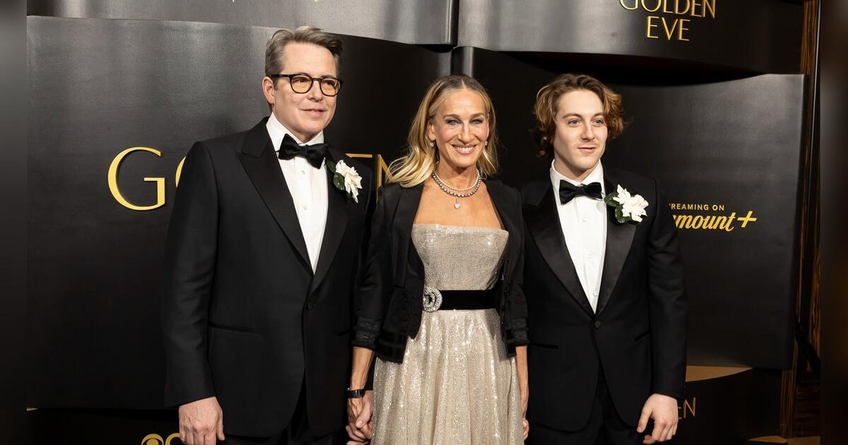 Sarah Jessica Parker posiert mit Ehemann und Sohn auf dem Red Carpet | 1&1