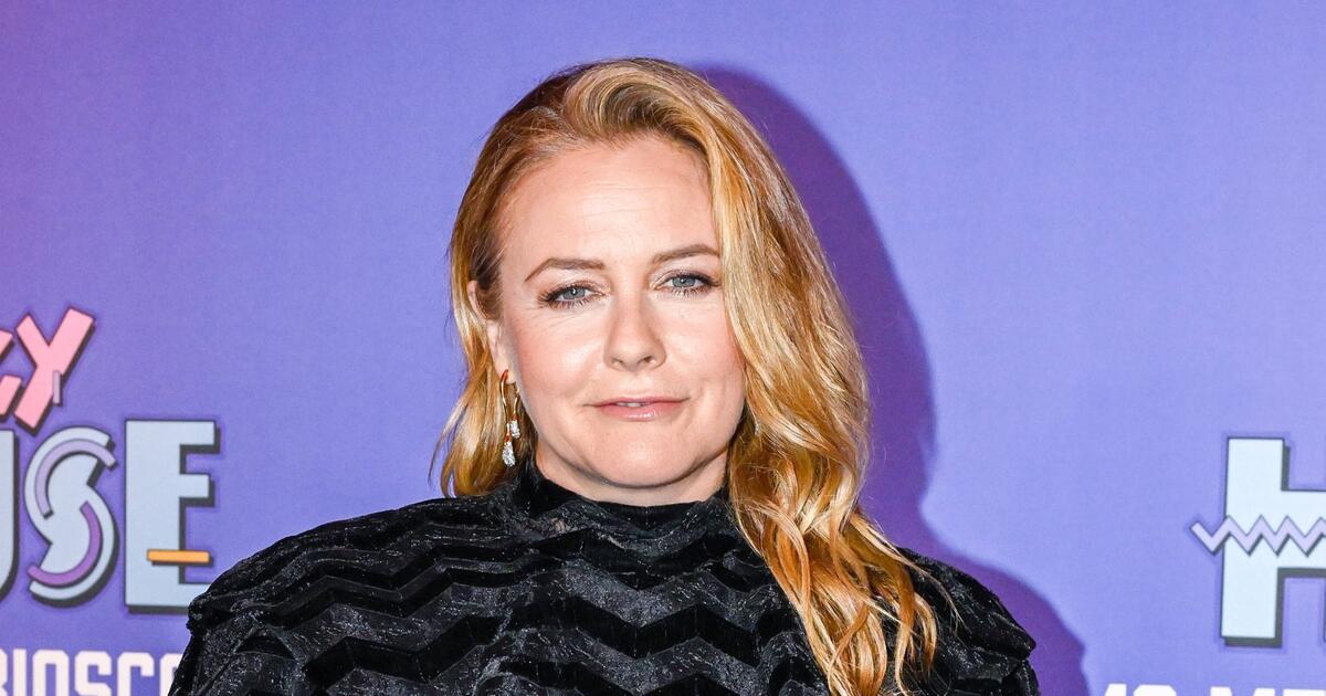 Alicia Silverstone kehrt mit "Clueless" zurück | 1&1