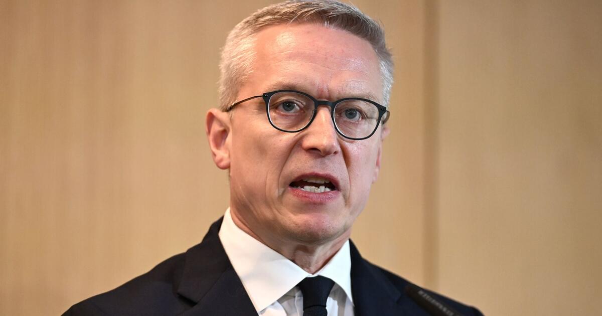 Digitalmininister Karsten Wildberger: Texte mithilfe von KI erstellt | 1&1