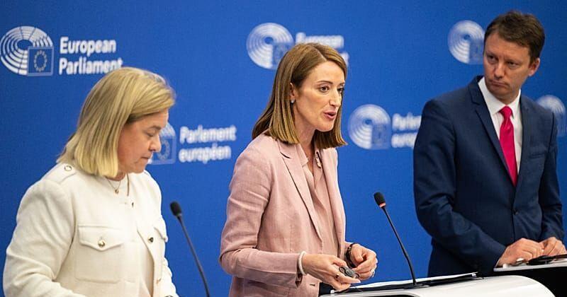 EU-Parlament lehnt ersten Entwurf des Haushalts 2028-2034 ab - Video | 1&1