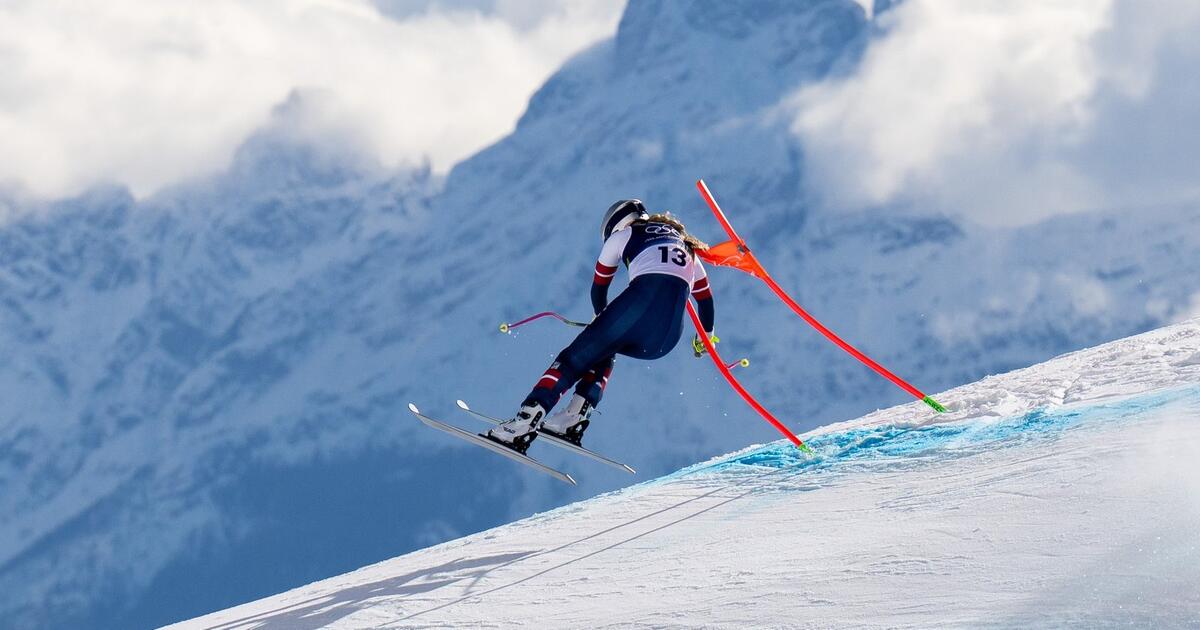 Schwerer Sturz von Lindsey Vonn bei Abfahrt der Frauen | 1&1