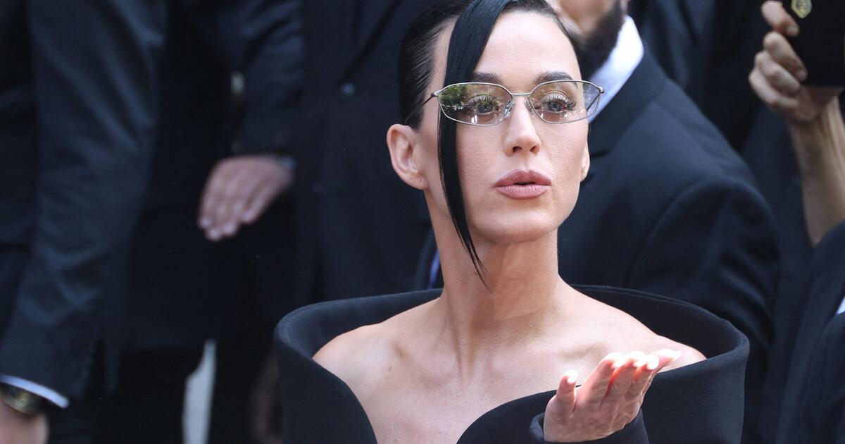 Katy Perry bei Dinner mit Ex-Premierminister gesichtet | 1&1