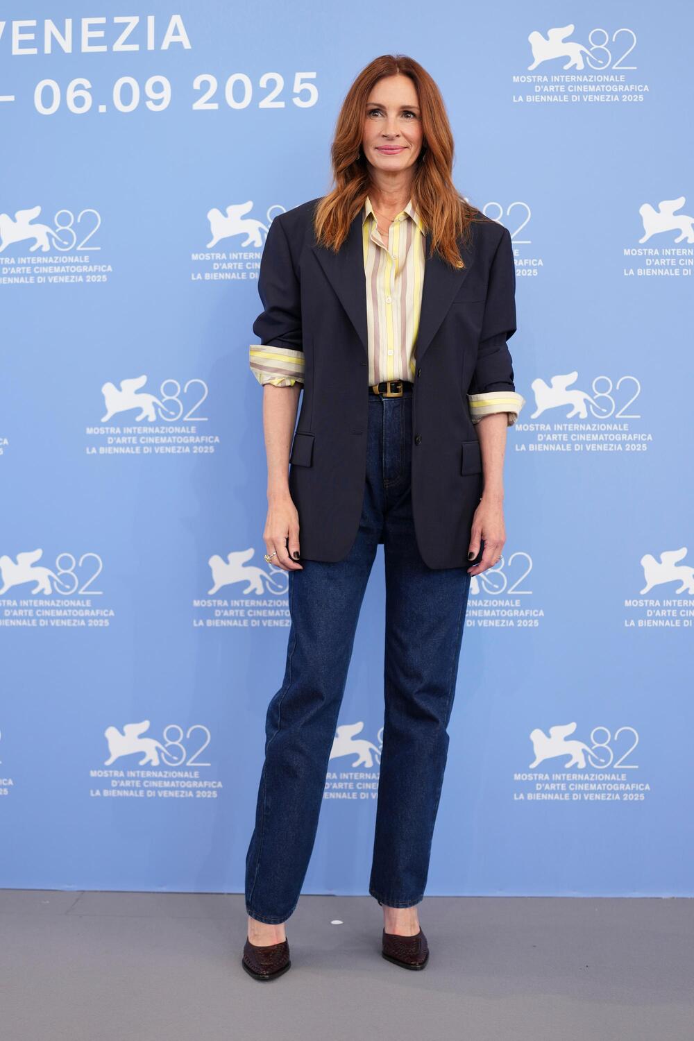 Amanda Seyfried borgt sich in Venedig Outfit bei Julia Roberts | 1&1