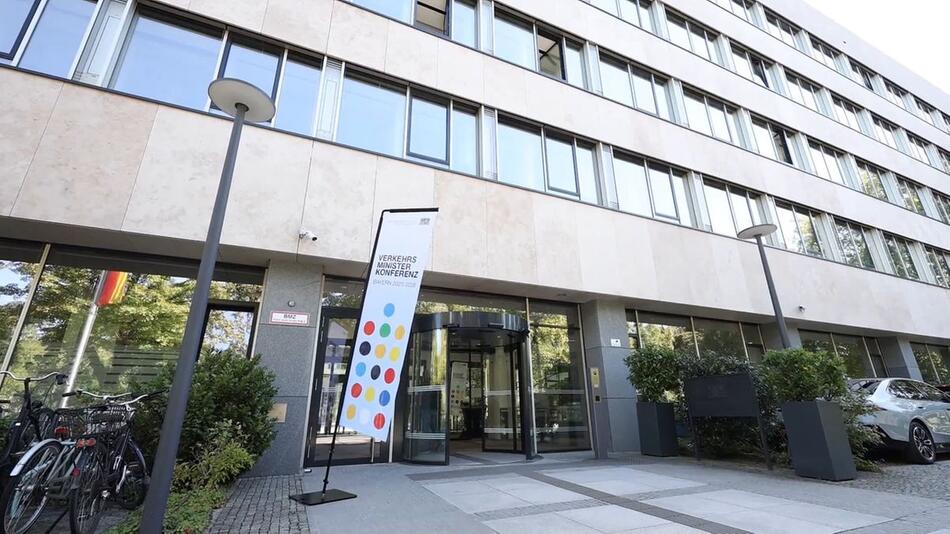 Preis des Deutschlandtickets steigt im Januar erneut | 1&1