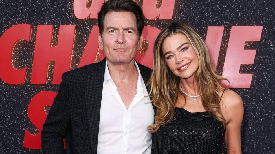 Netflix-Doku über Skandal-Star Charlie Sheen findet großen Anklang | 1&1