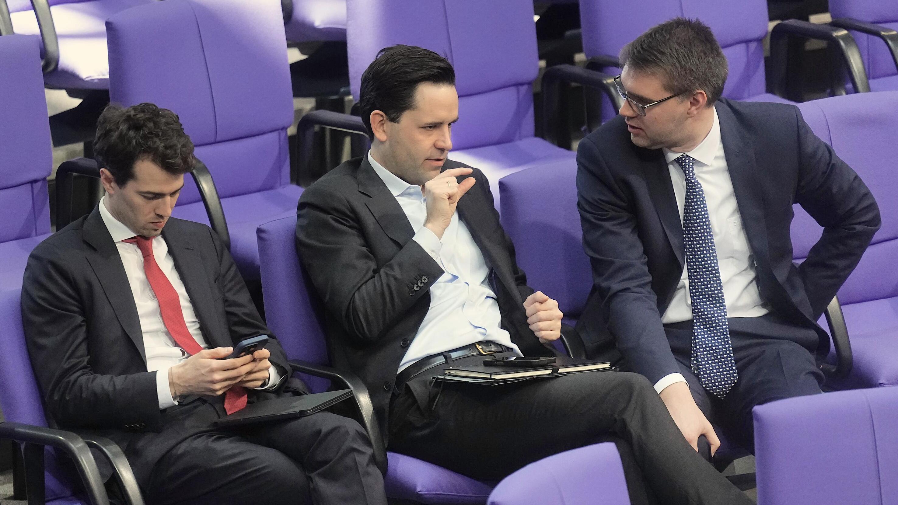 Widerstand in der Jungen Gruppe bröckelt | 1&1