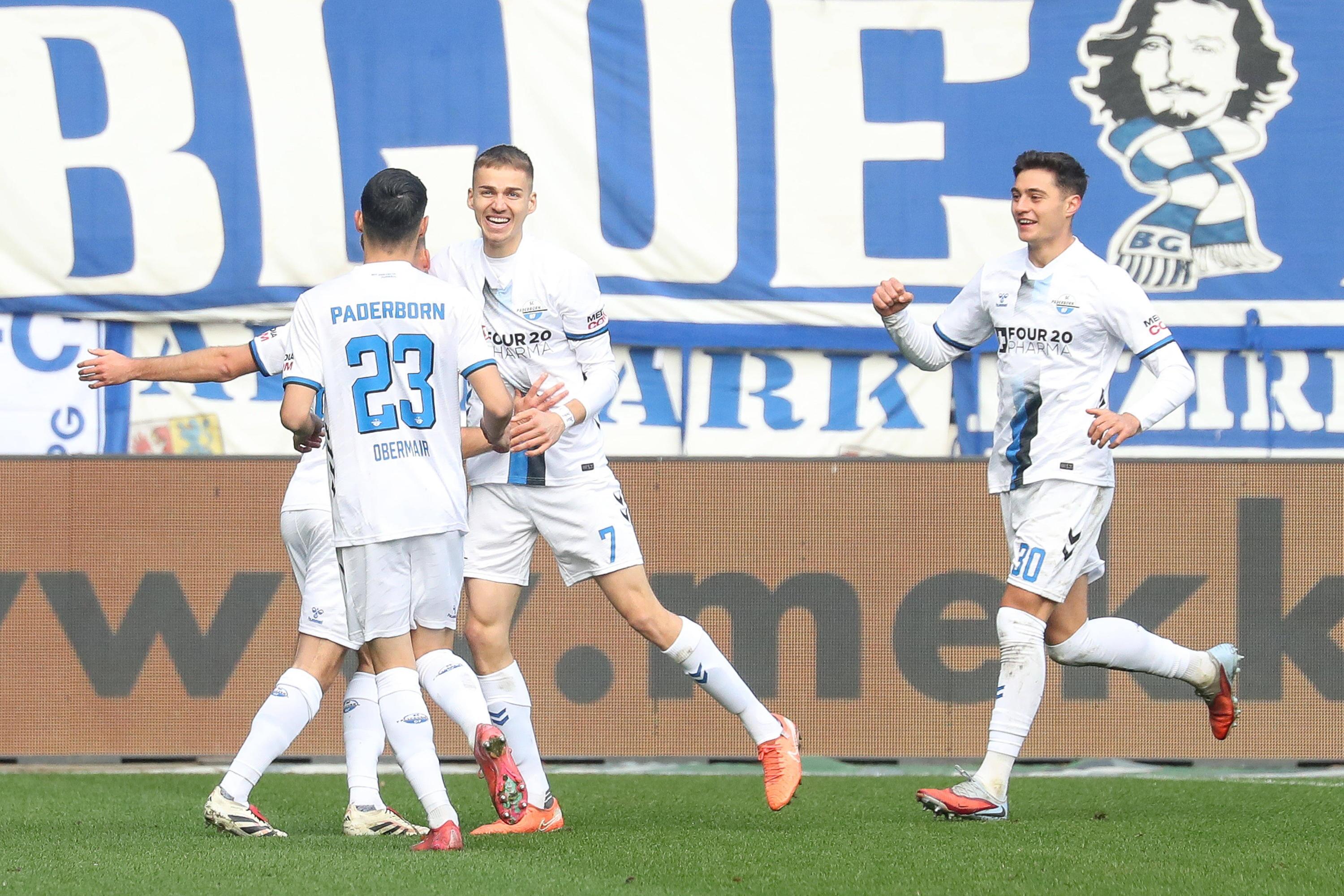 Paderborn erobert Zweitliga-Tabellenführung zurück | 1&1