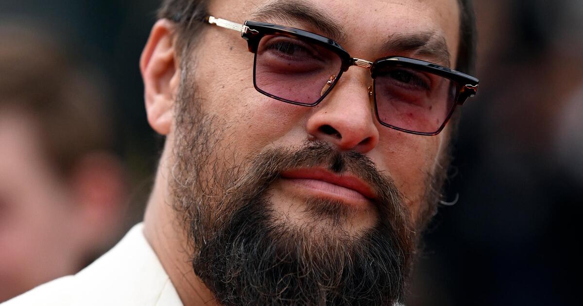 Warum rasierte Jason Momoa seinen ikonischen Bart ab? | 1&1