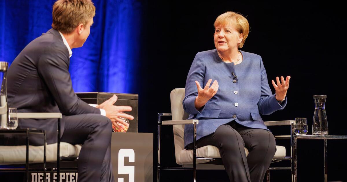 Merkel räumt Fehler bei Flüchtlingspolitik ein – und lobt überraschend ...